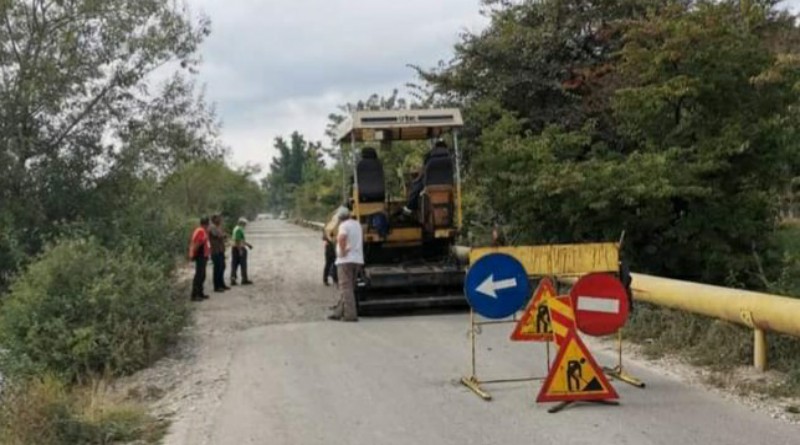A demarat asfaltarea drumului de legătură între strada Câmpului şi ...